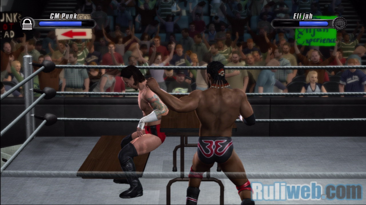 'WWE 스맥 대 로우 08' 플레이 동영상